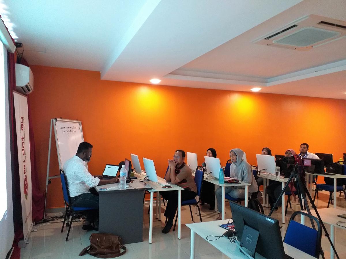 Kursus PHP Laravel - Kursus Programming PHP MySQL Laravel (Asas) Kursus PHP Laravel - Kursus Programming PHP MySQL Laravel (Asas)